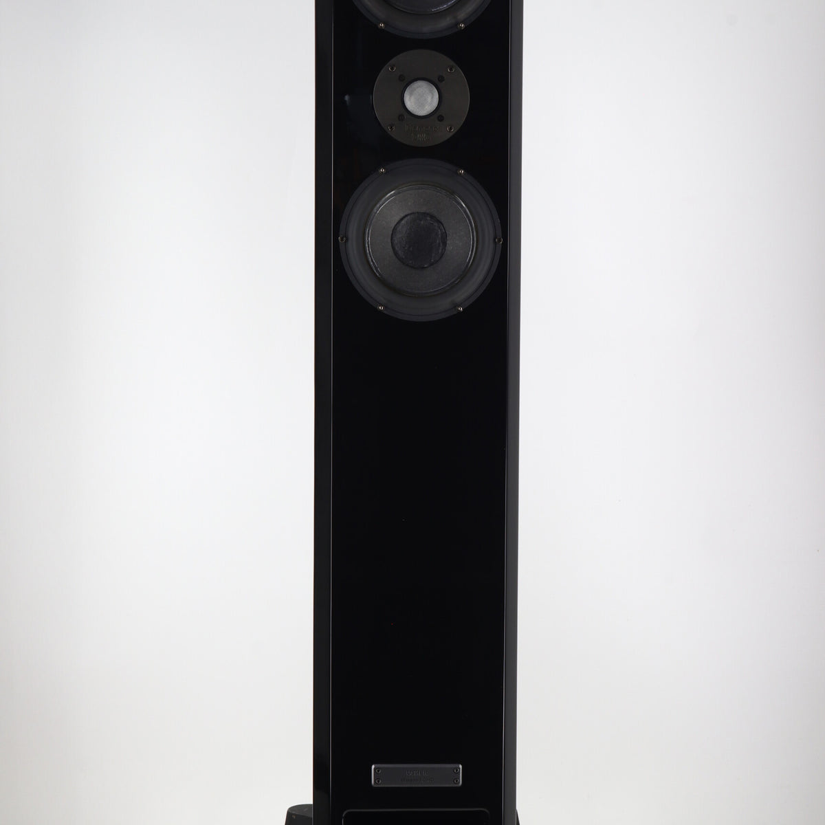 Usher Dancer Mini 2 DMD Floorstanding Speakers - Piano Black / Walnut ...