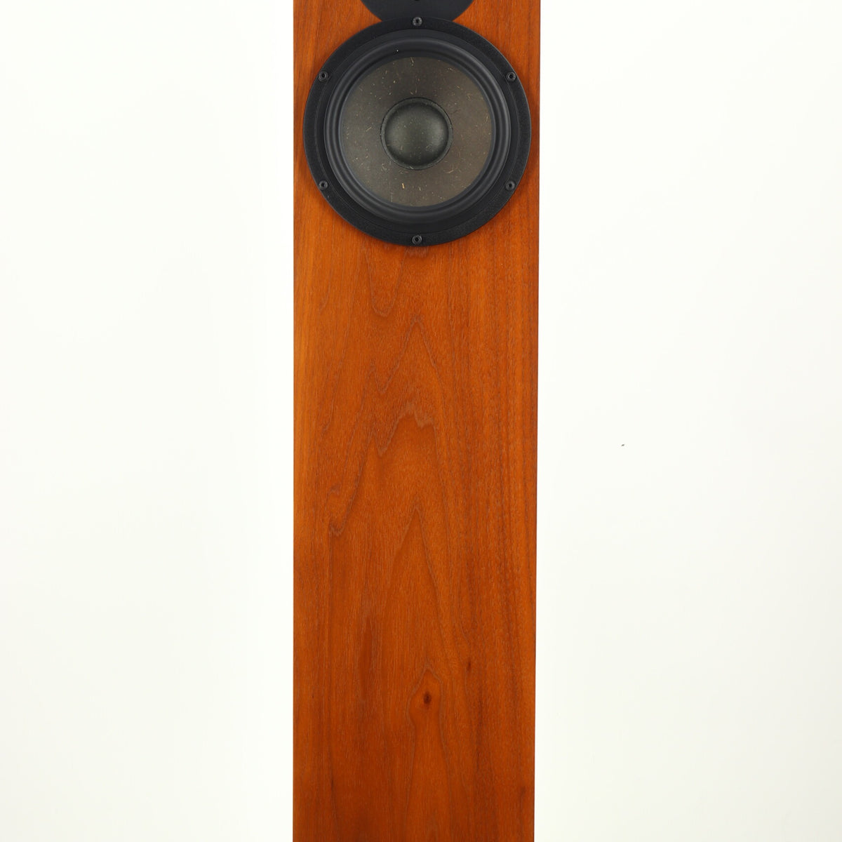 Kudos X3 Floorstanding Speakers - Rosenut – 2ndhandhifi.co.uk