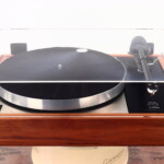 Linn LP12 Akurate Turntable / Radikal Power Supply / Akito Tonearm ...