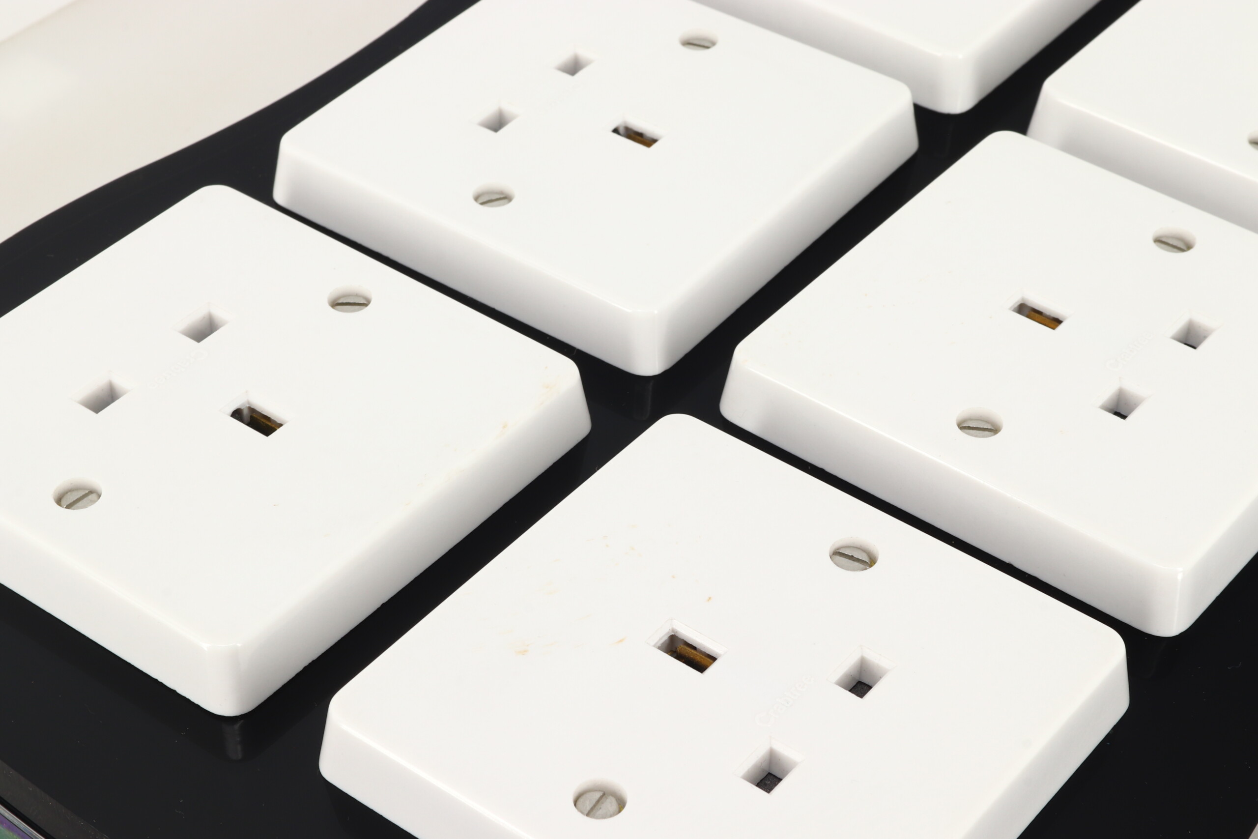 Music Works Reflex Lite IEC Mains Block - 2ndhandhifi | Used Hifi